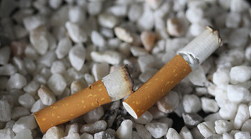 Dia do Não Fumador. "80% do fumo não desaparece com abrir de uma janela ...