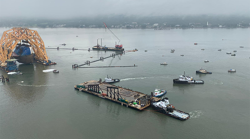 Navio de carga com 4000 Hyundais preso na costa da Geórgia 'fatiado ...