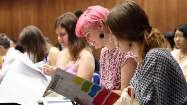 UMinho promove cursos de verão para seis línguas • Terras do Homem